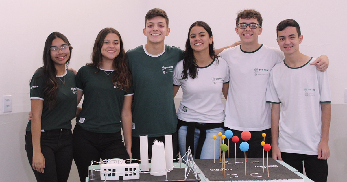 Alunos Apresentam Projetos De Ciências Da Natureza